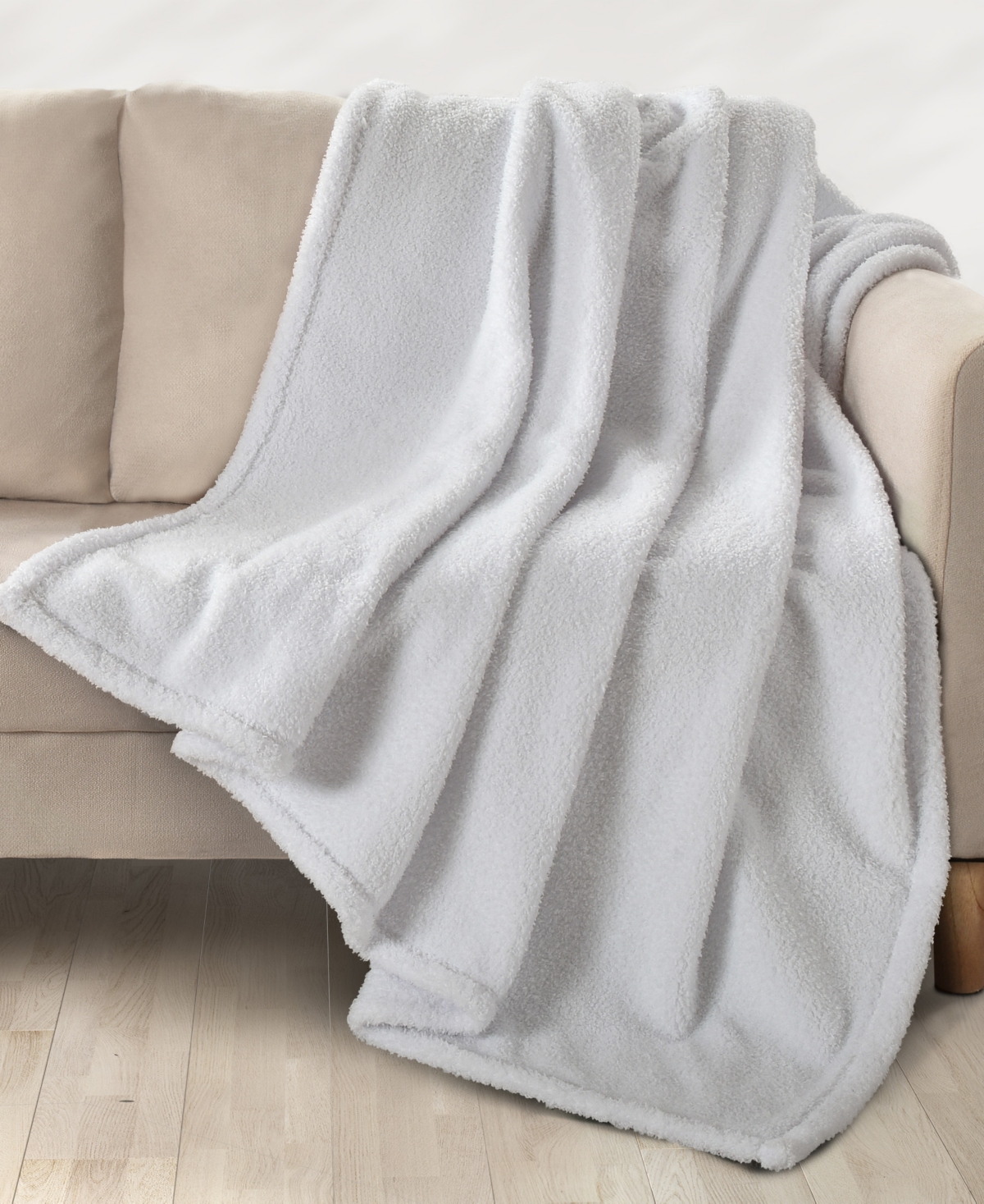 Click here for J by J Queen Bold Cozy Throw  70 x 50 - White prices