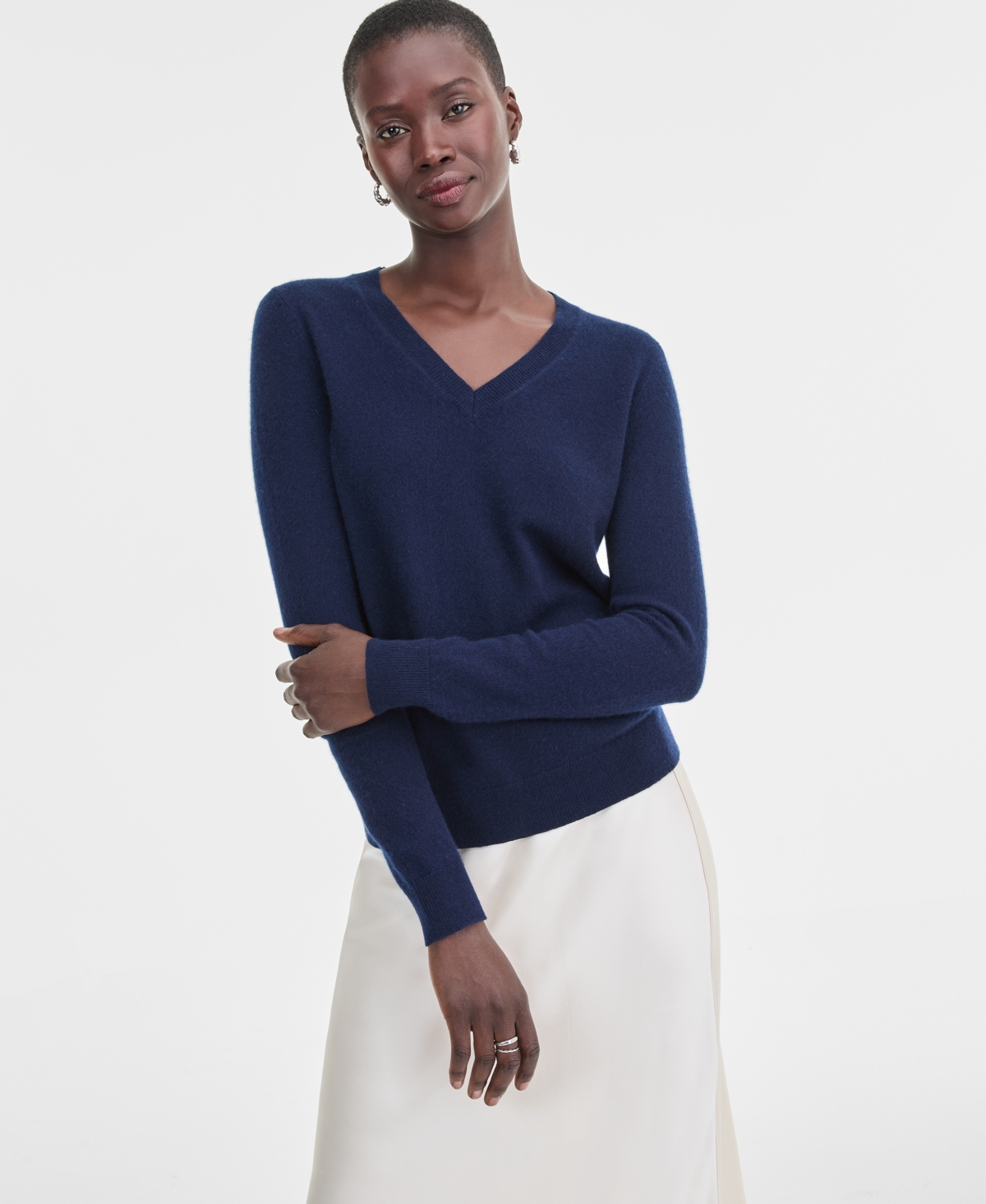 Click here for Charter Club 100 Cashmere Womens V-Neck Long-Sleev... prices