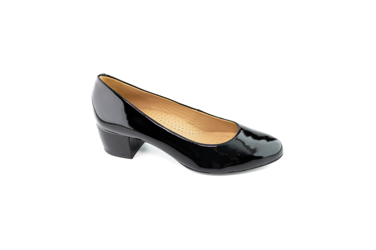 Click here for Marc Joseph New York Womens Genuine Leather Broad... prices