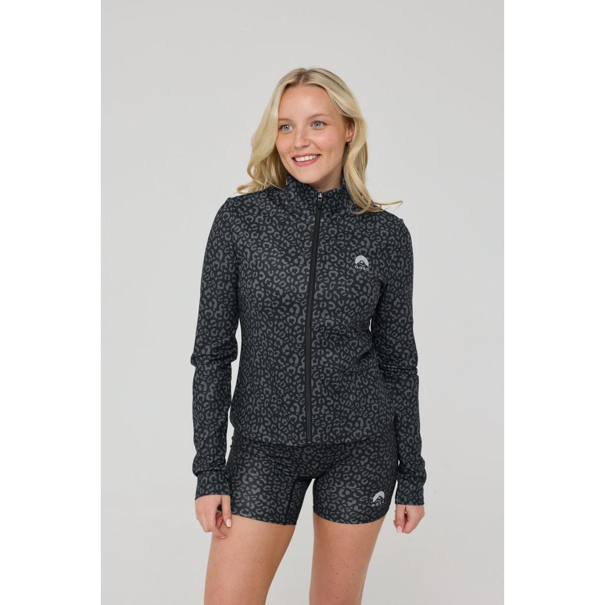 Click here for Oosc Womens Infinite Cropped Zipped Jacket - Black... prices