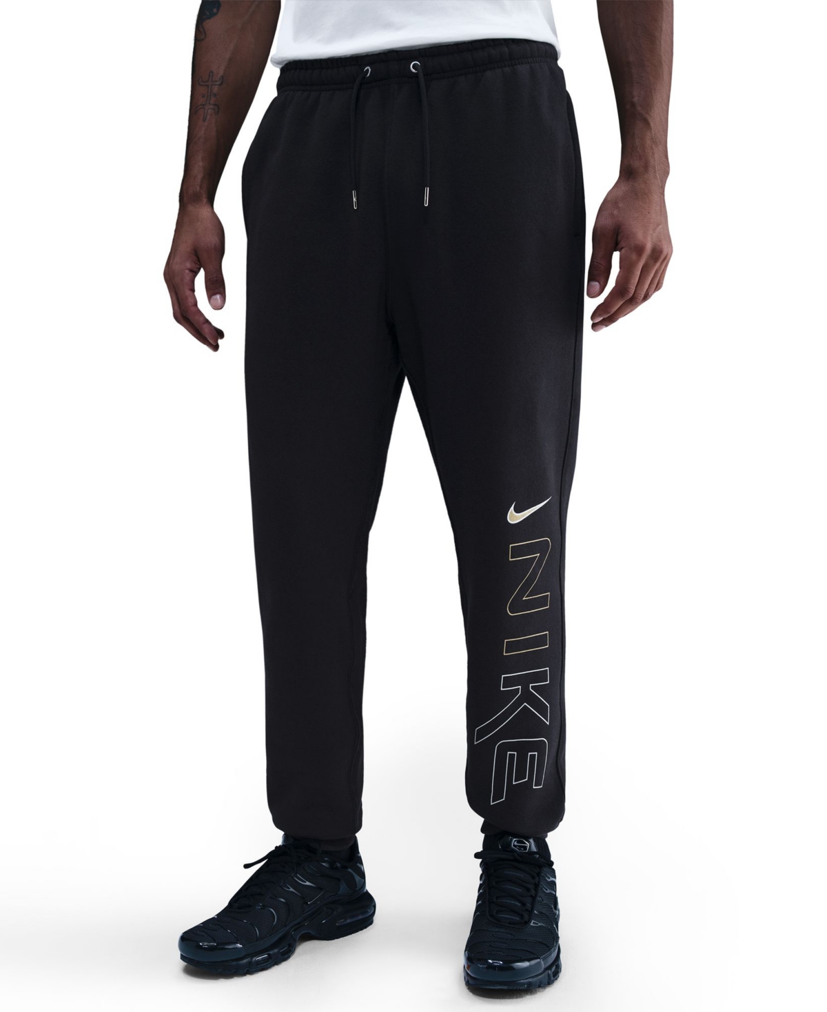Click here for Nike Mens Sportswear Club Jogger Pants - Black prices