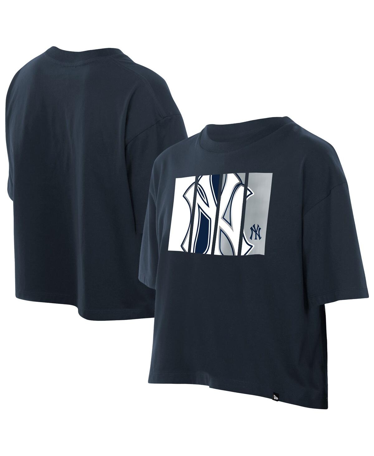 Click here for New Era Womens Navy New York Yankees Boxy Foil Log... prices