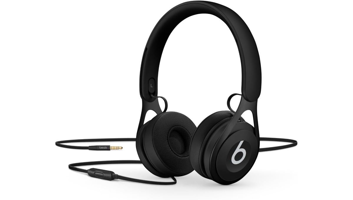 Click here for Beats ML992LL/A - Black prices