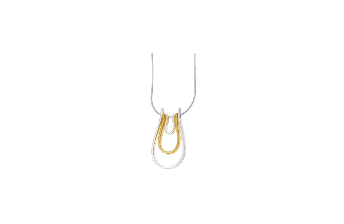 Click here for Lucy Quartermaine Horse Shoe Tri Pendant prices