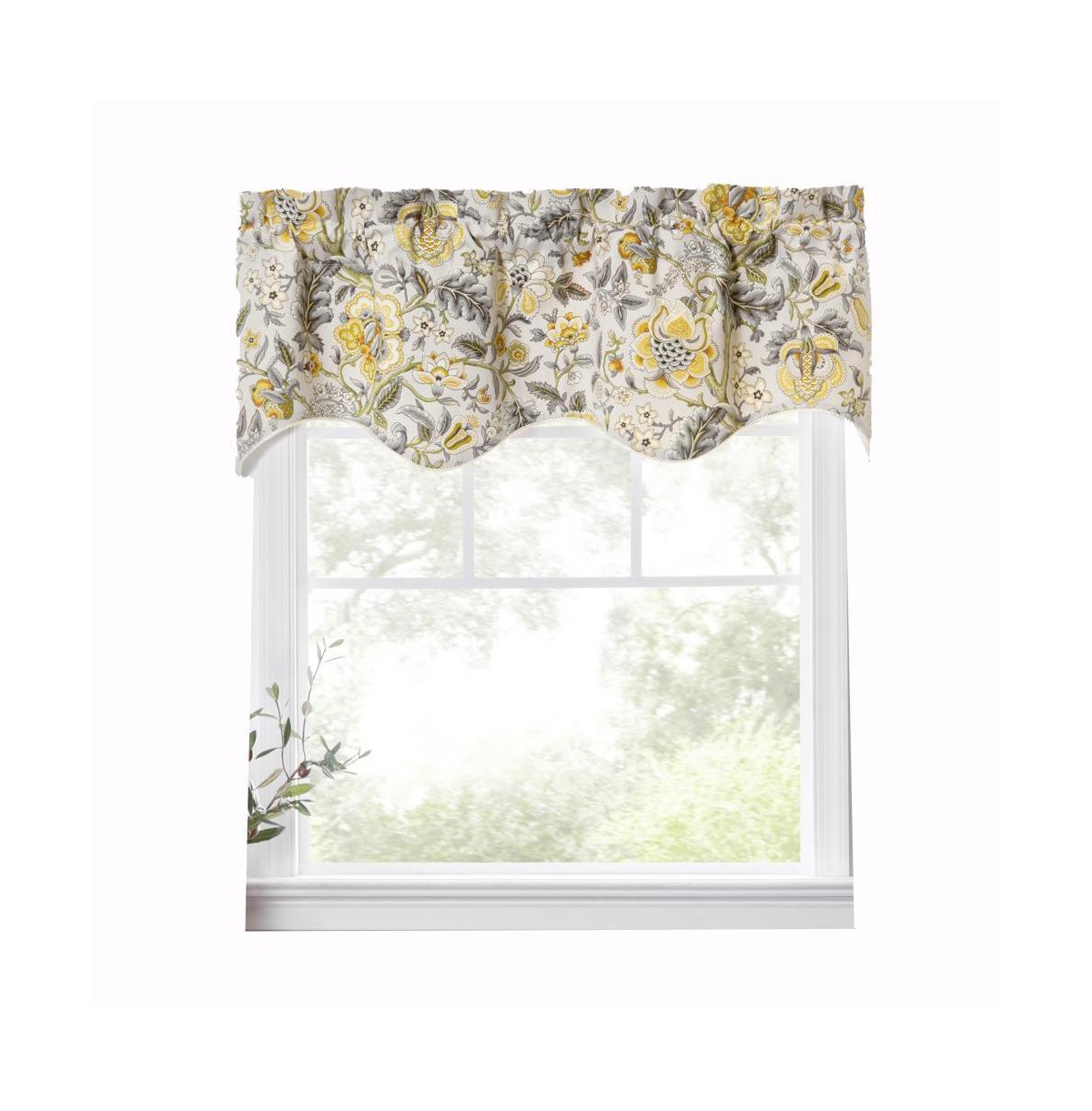 Click here for Ellis Curtain Regency Scallop Shaped 3" Rod P... prices