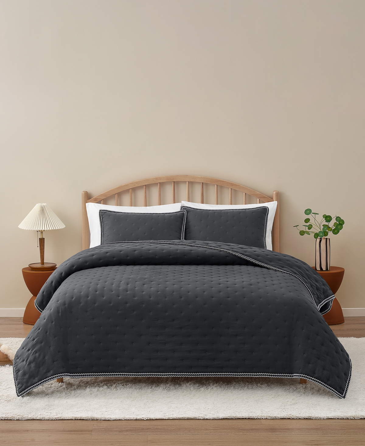 Click here for Ugg Devon Ugg Braid Quilt Set  King - Ink prices