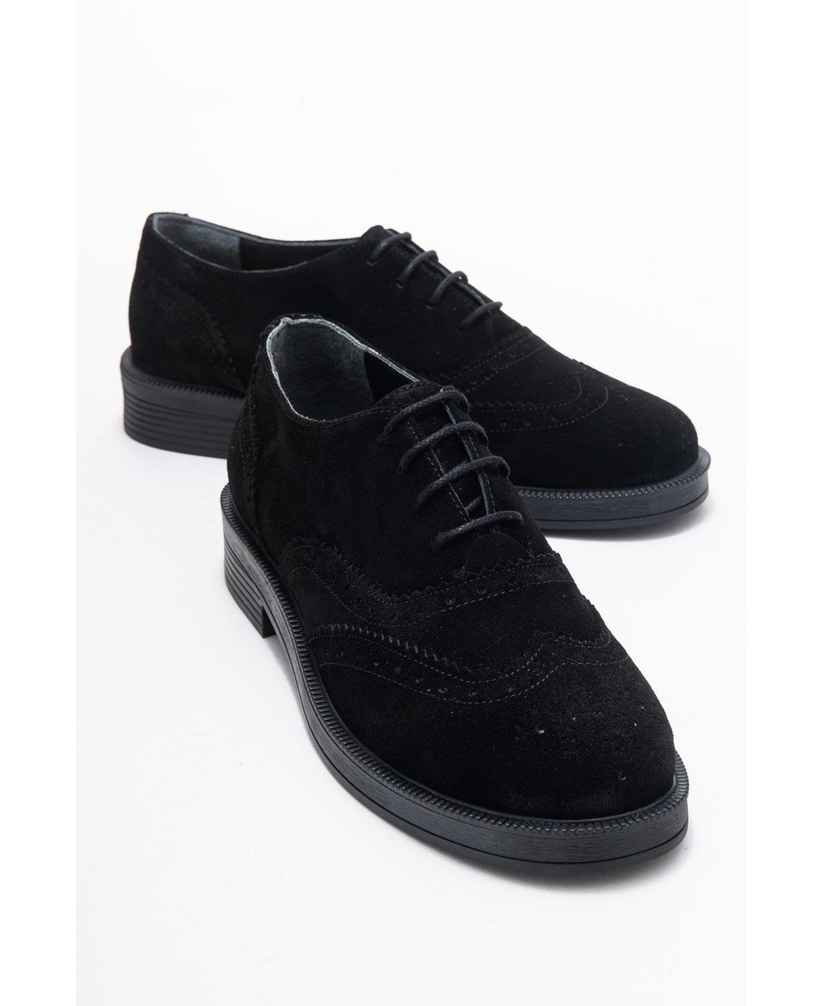 Click here for Avra Leather Oxford (Women) - Black suede leather prices