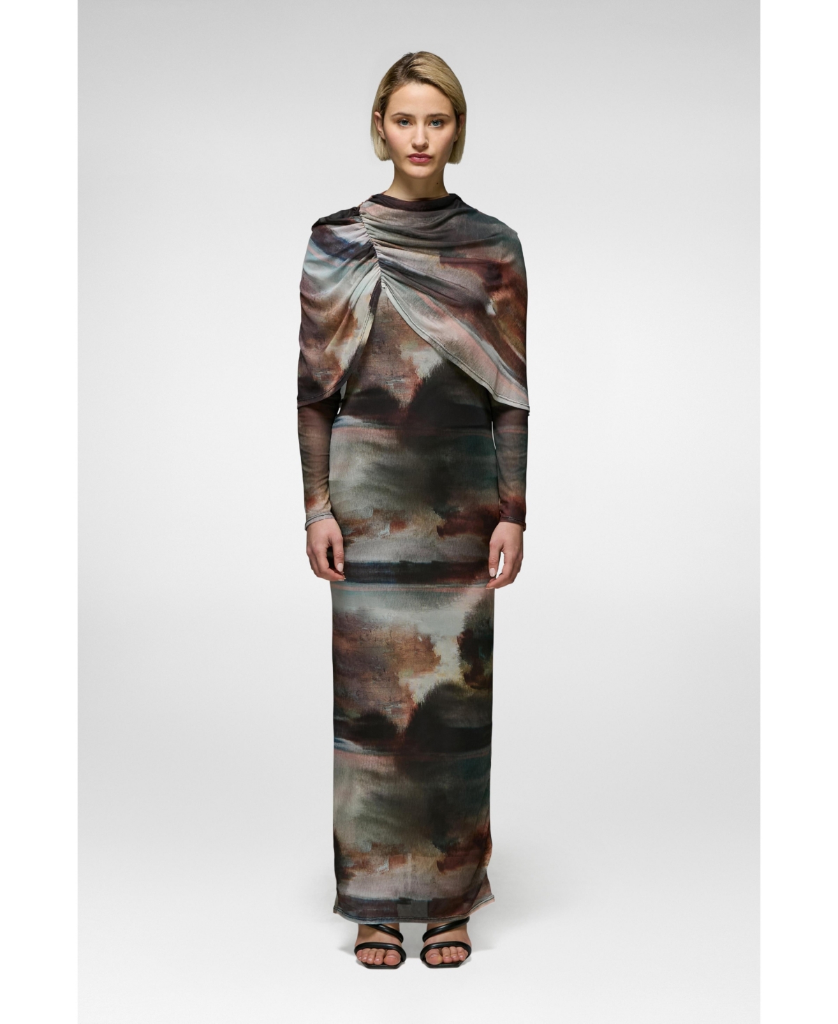 Click here for Daska Womens Capella Dress - Black blur print prices