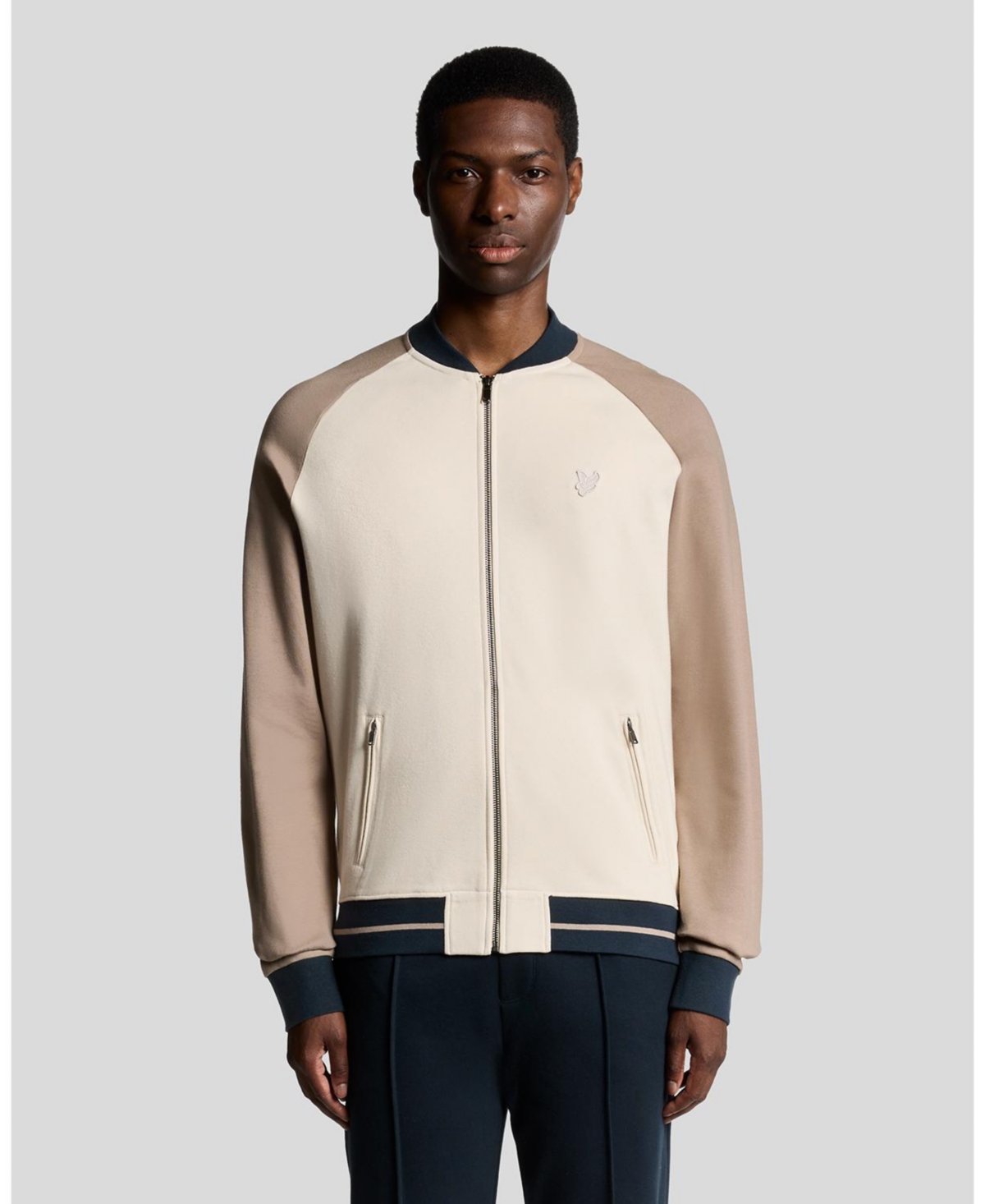 Click here for Lyle & Scott Mens Interlock Contrast Raglan Bomber... prices