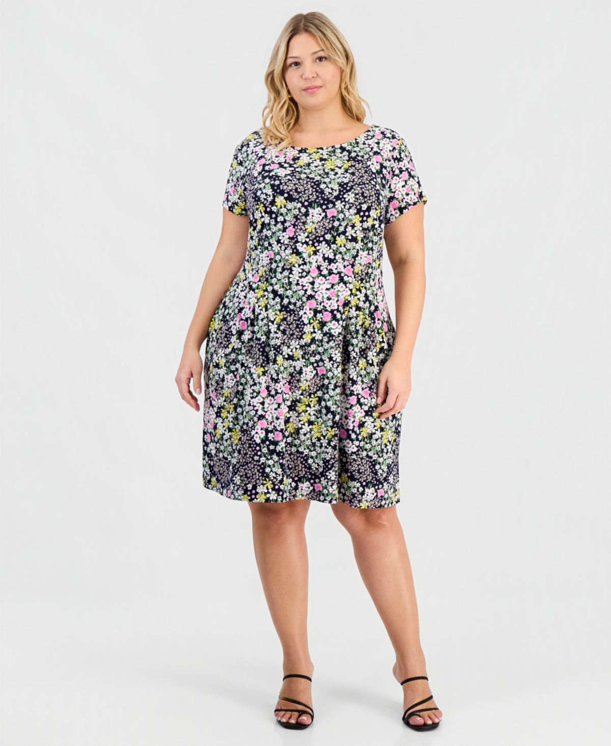 Click here for Connected Plus Size Printed Pintuck Short-Sleeve D... prices