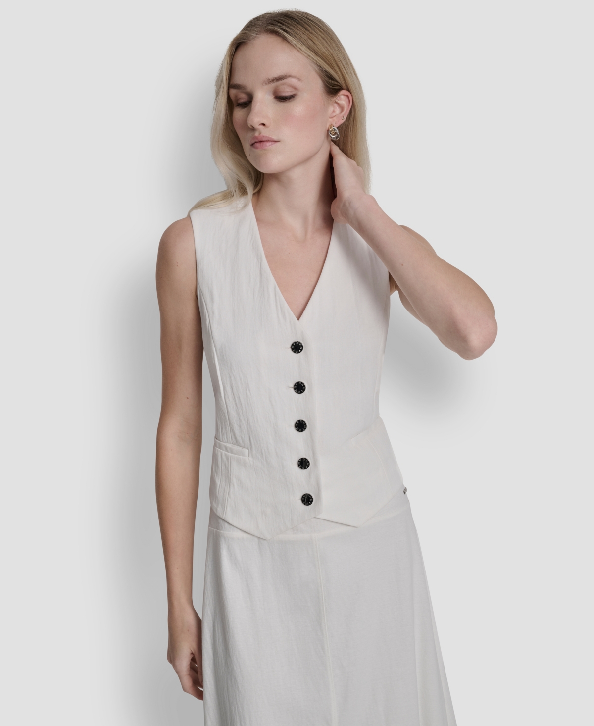 Click here for Dkny Womens Sleeveless V-Neck Arid Pique Vest - Iv... prices