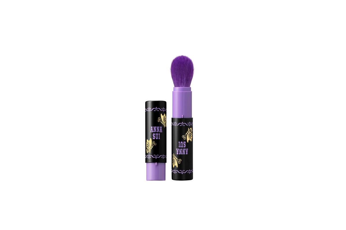Click here for Anna Sui Pocket Brush - Purple prices
