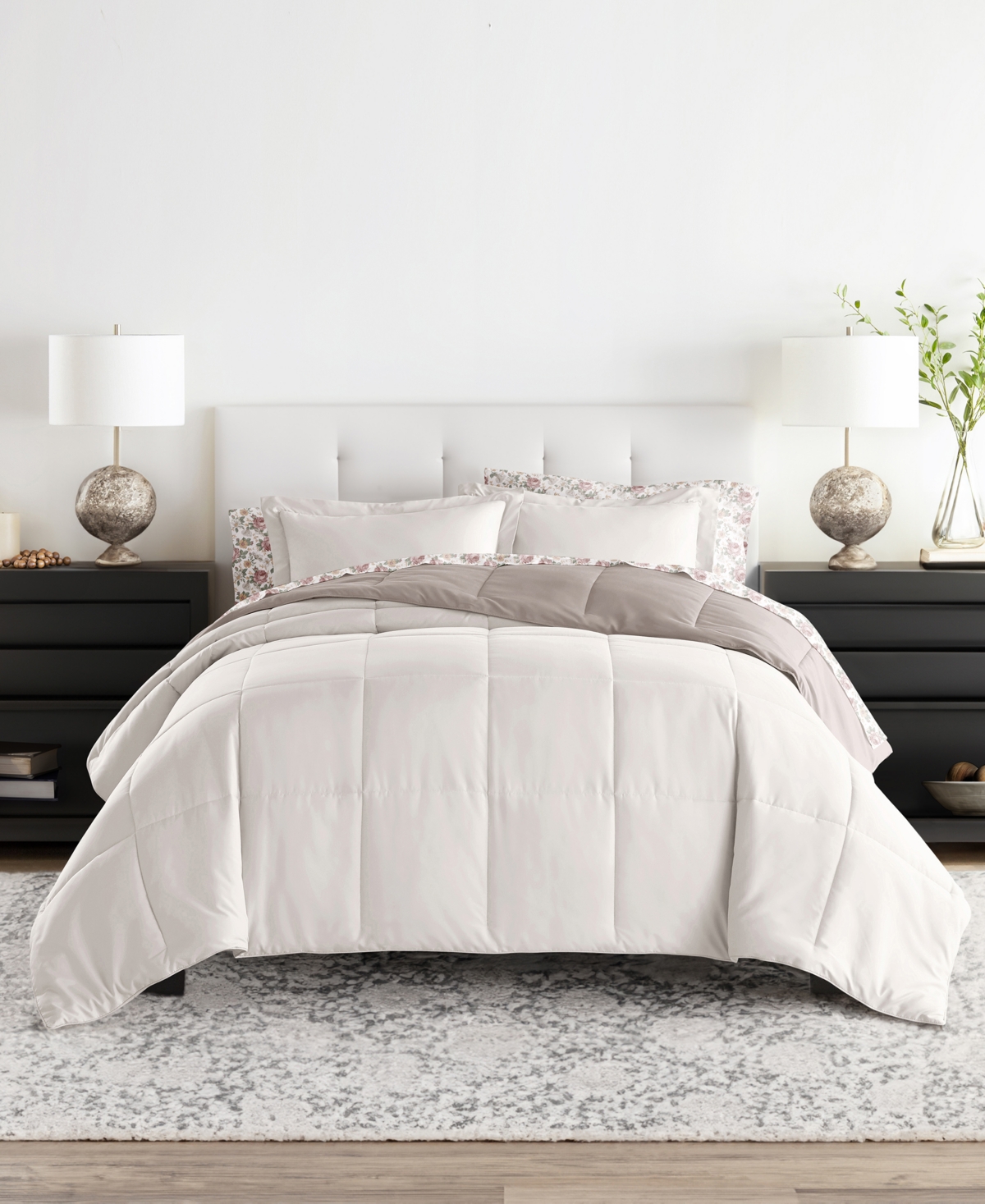 Click here for ienjoy Home Bedding Bundle Reversible Pattern 7-Pi... prices