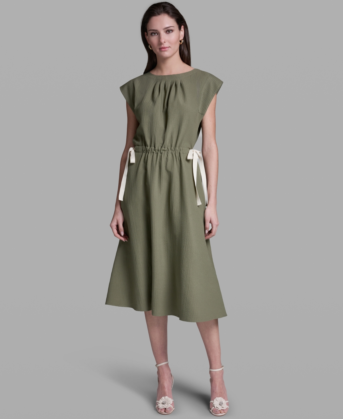 Click here for Bcbg Womens Sleeveless Midi Dress - Basil prices