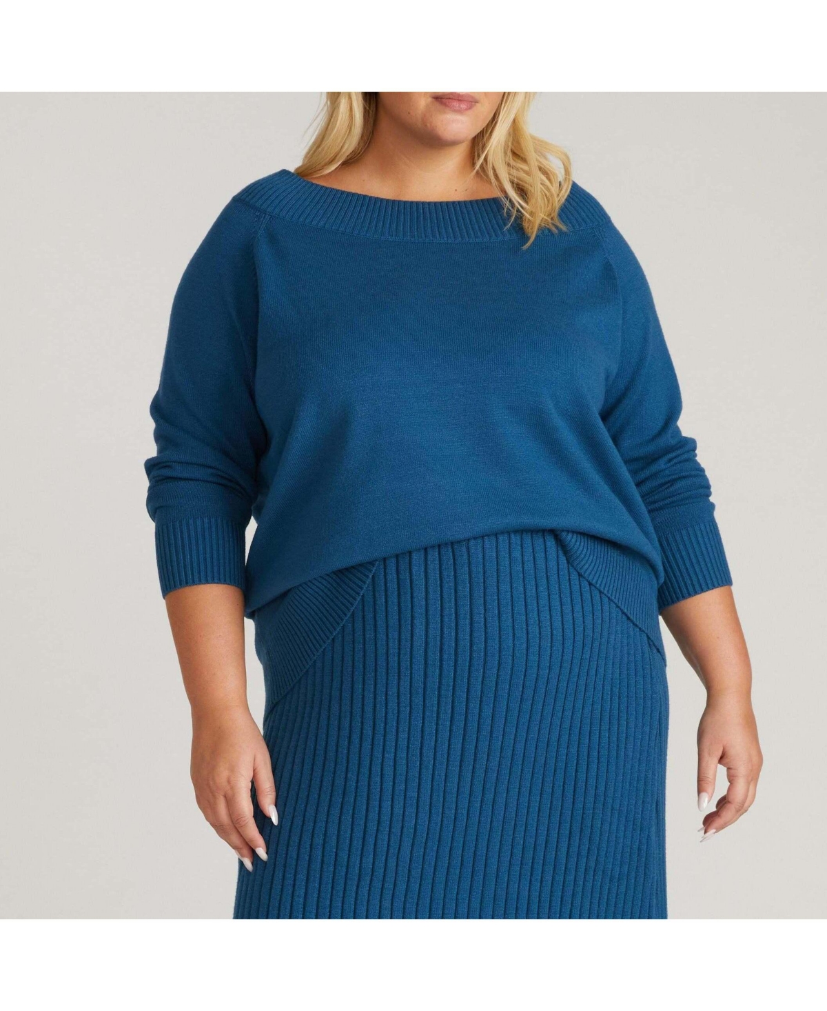 Click here for Universal Standard Plus Size Noomi Cold Shoulder S... prices