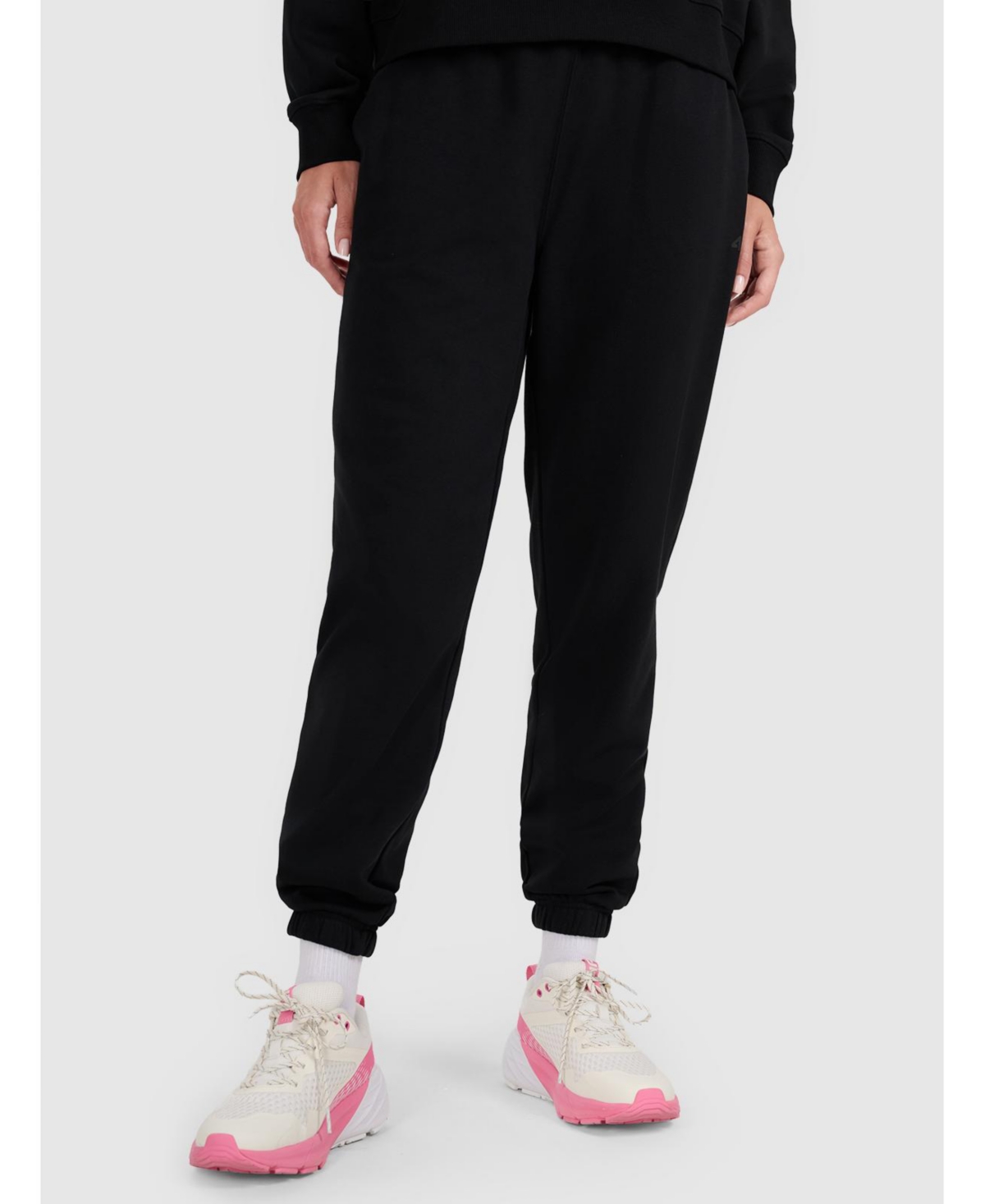 Click here for 4F Womens Joggers Basic Sweatpants - Deep black prices