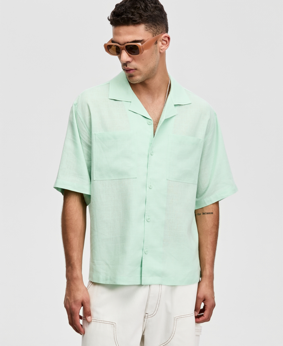 Click here for Mode of One Mens Boxy-Fit Short-Sleeve Linen Shirt... prices