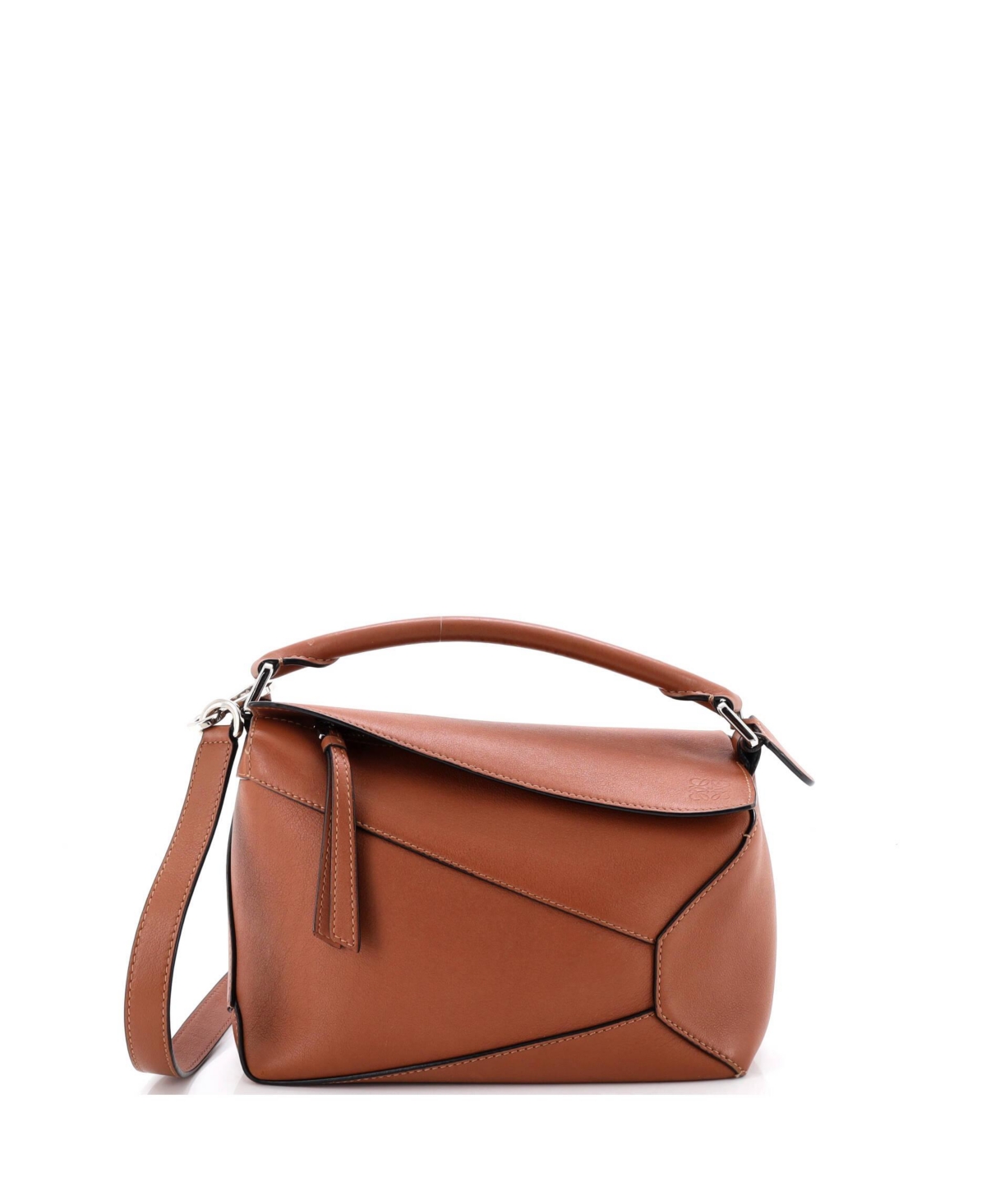 Click here for Pre-Owned Loewe Small Puzzle Bag Leather - Brown prices