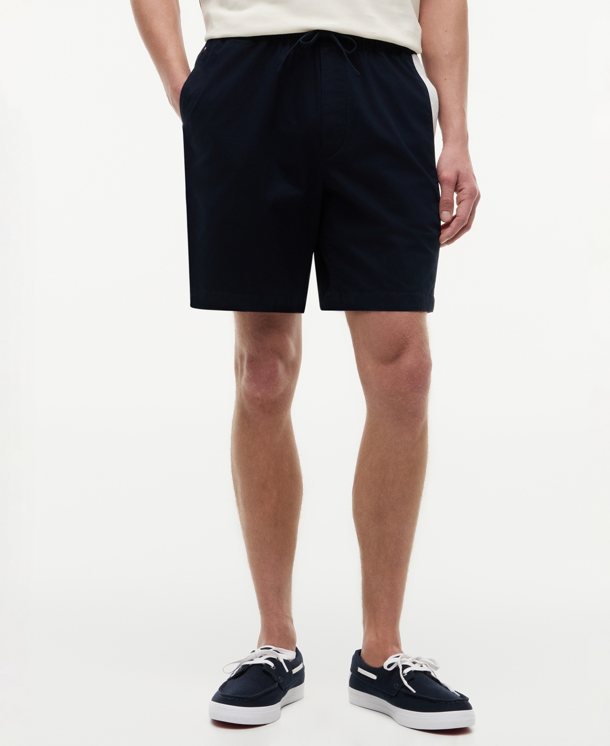 Click here for Tommy Hilfiger Mens Dover Poplin Logo Shorts - Des... prices