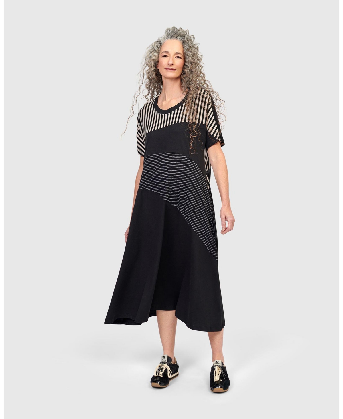 Click here for Alembika Womens Urban Santa Fe T-Shirt Dress - Bla... prices