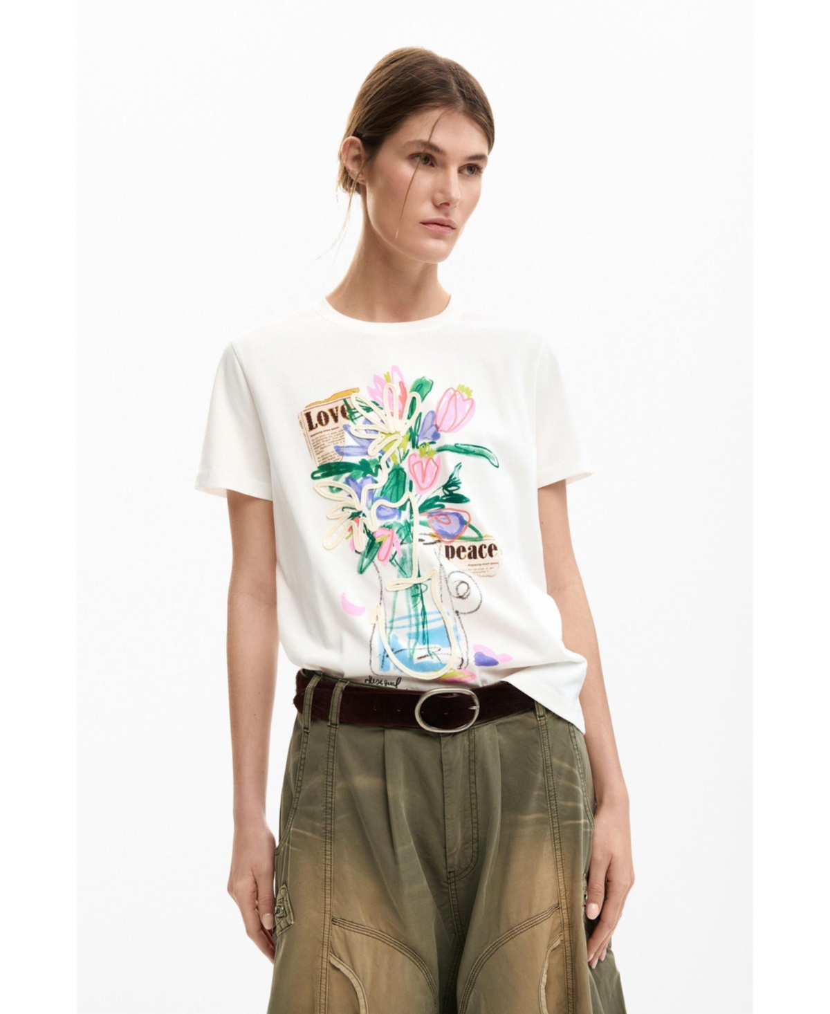 Click here for Desigual Womens Printed T-Shirt Vase - White prices