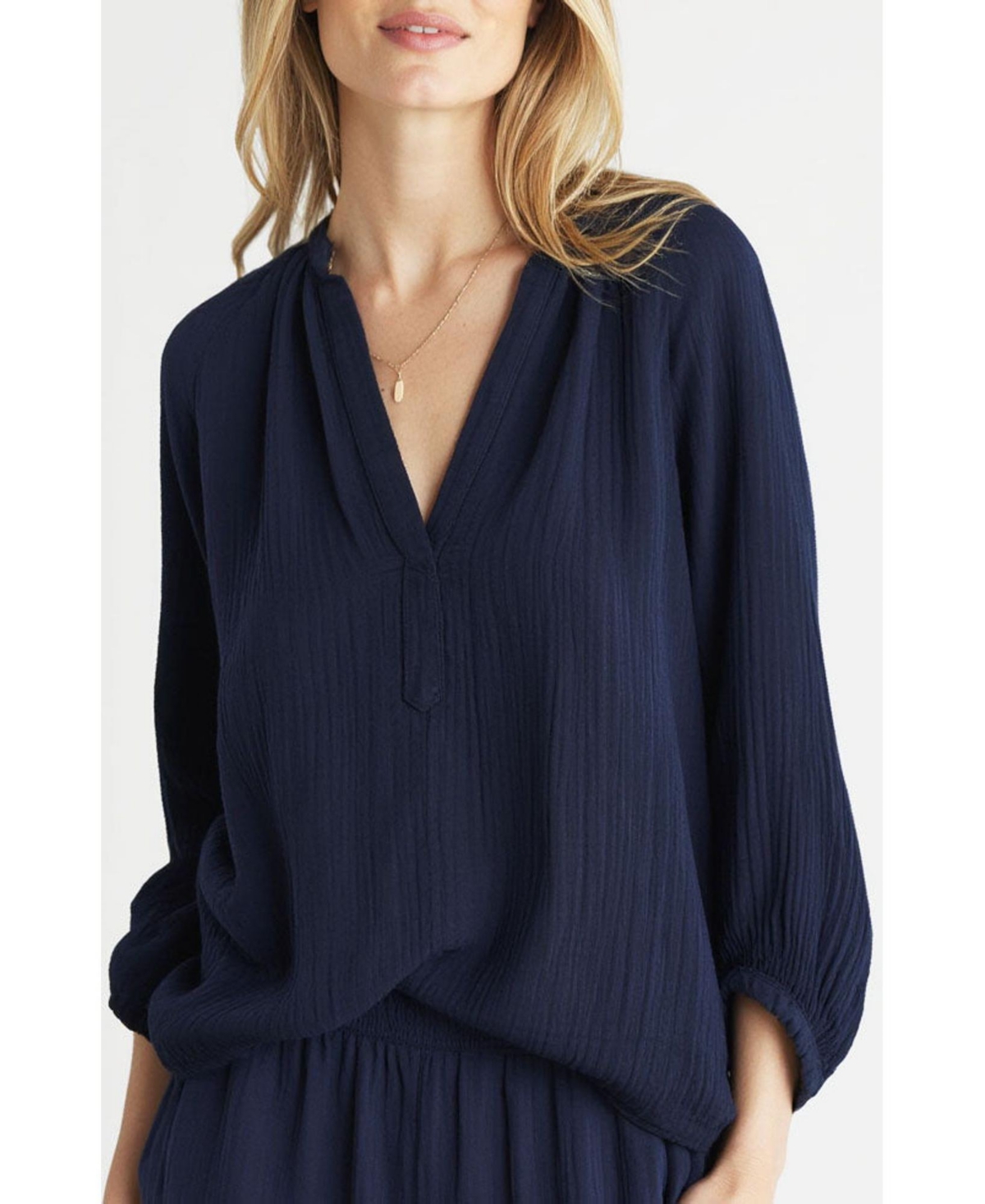 Click here for Ocean+Main Womens Ocean+Main Gauze Top - Navy prices