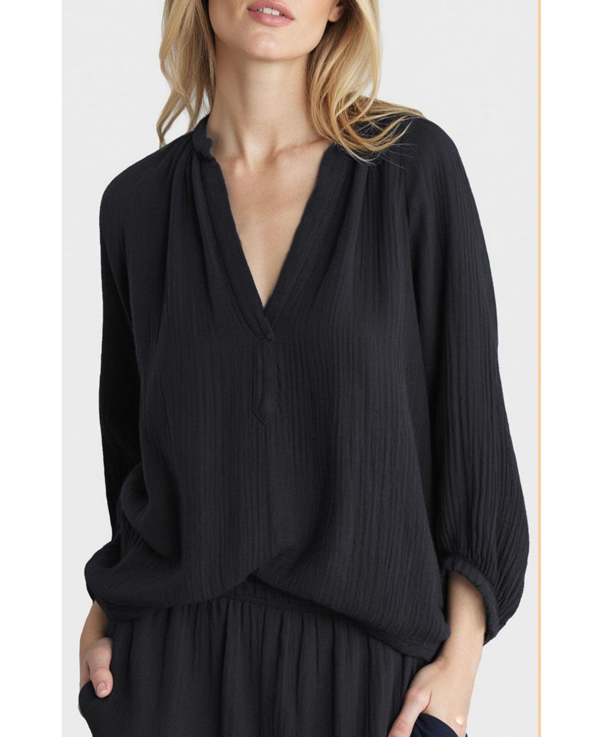 Click here for Ocean+Main Womens Ocean+Main Gauze Top - Black prices