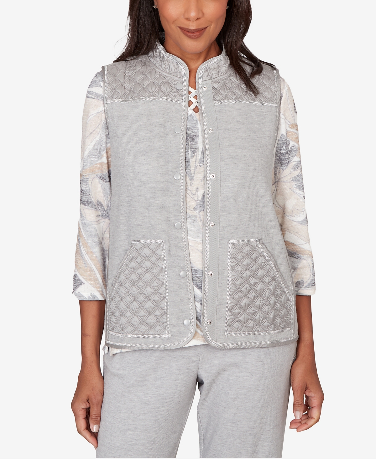 Click here for Alfred Dunner Womens Comfort & Joy Quilted Snap Fr... prices