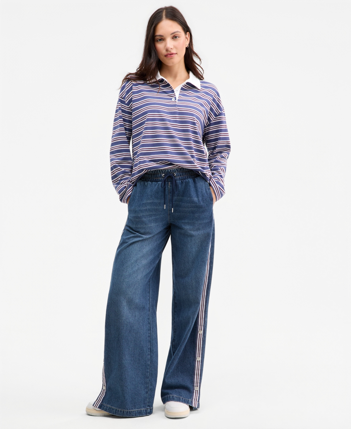 Click here for Madden Girl Juniors High-Rise Wide-Leg Varsity Jea... prices