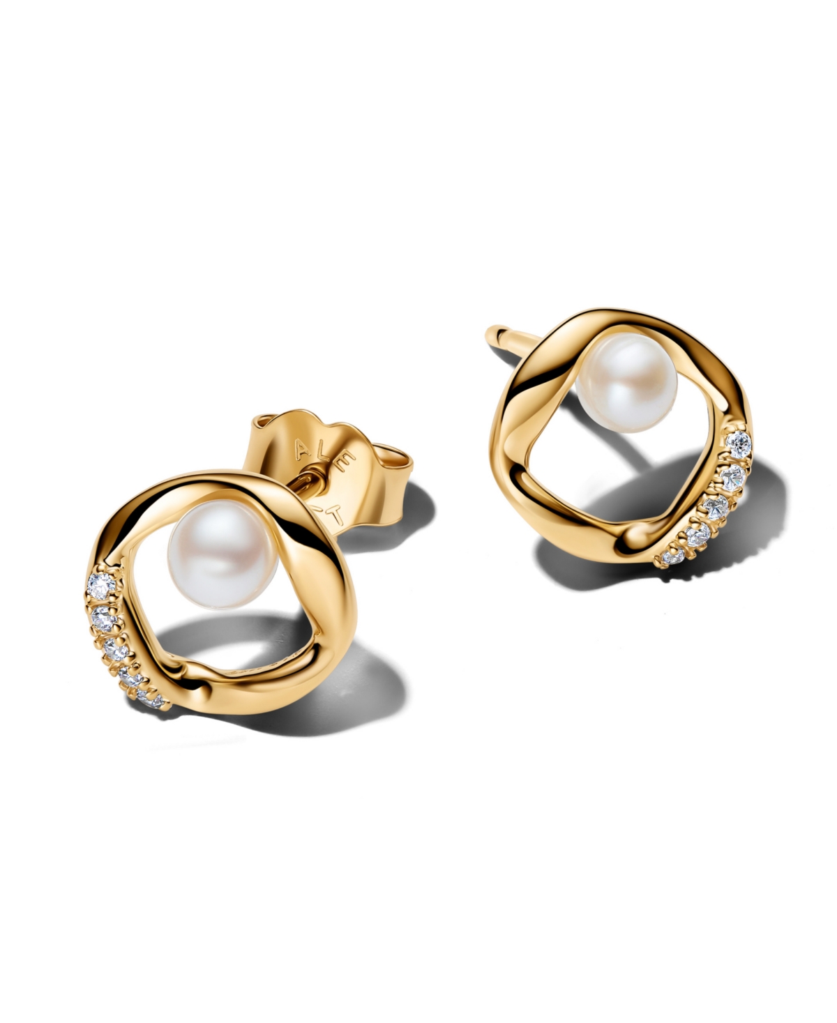 Click here for Pandora Pave Circle Treated Freshwater Cultured Im... prices