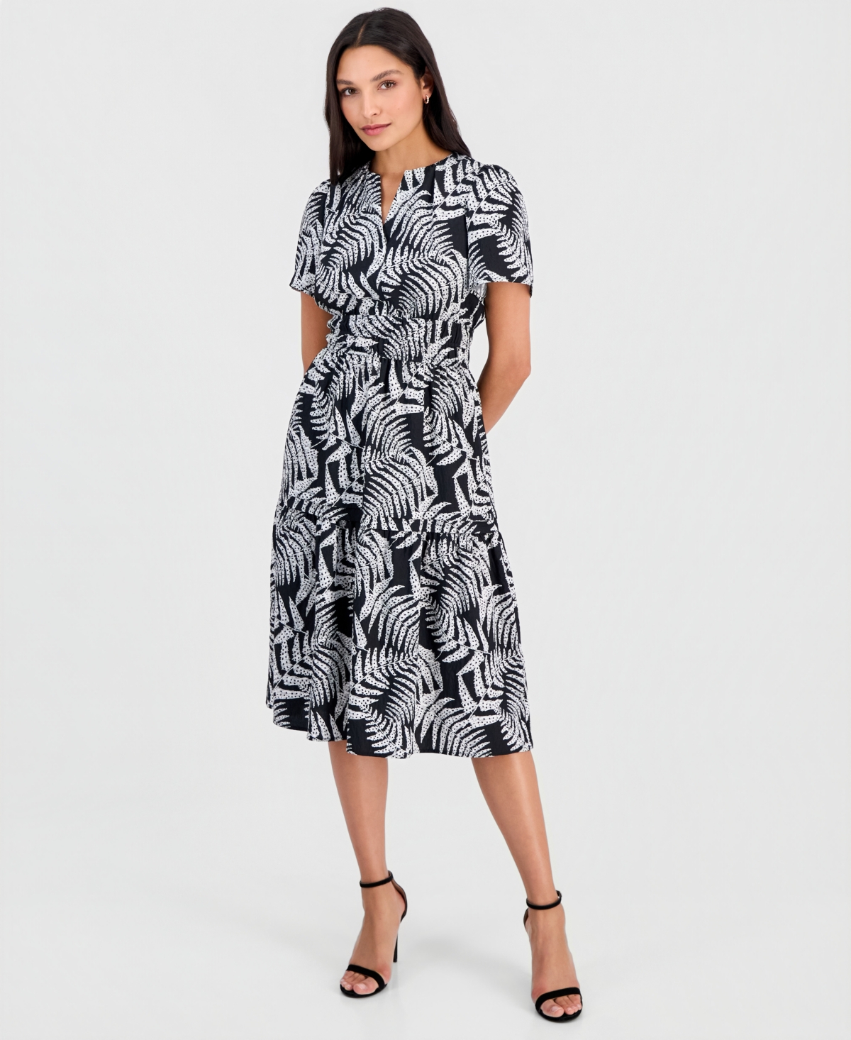 Click here for Robbie Bee Womens Printed Smocked-Waist Short-Slee... prices