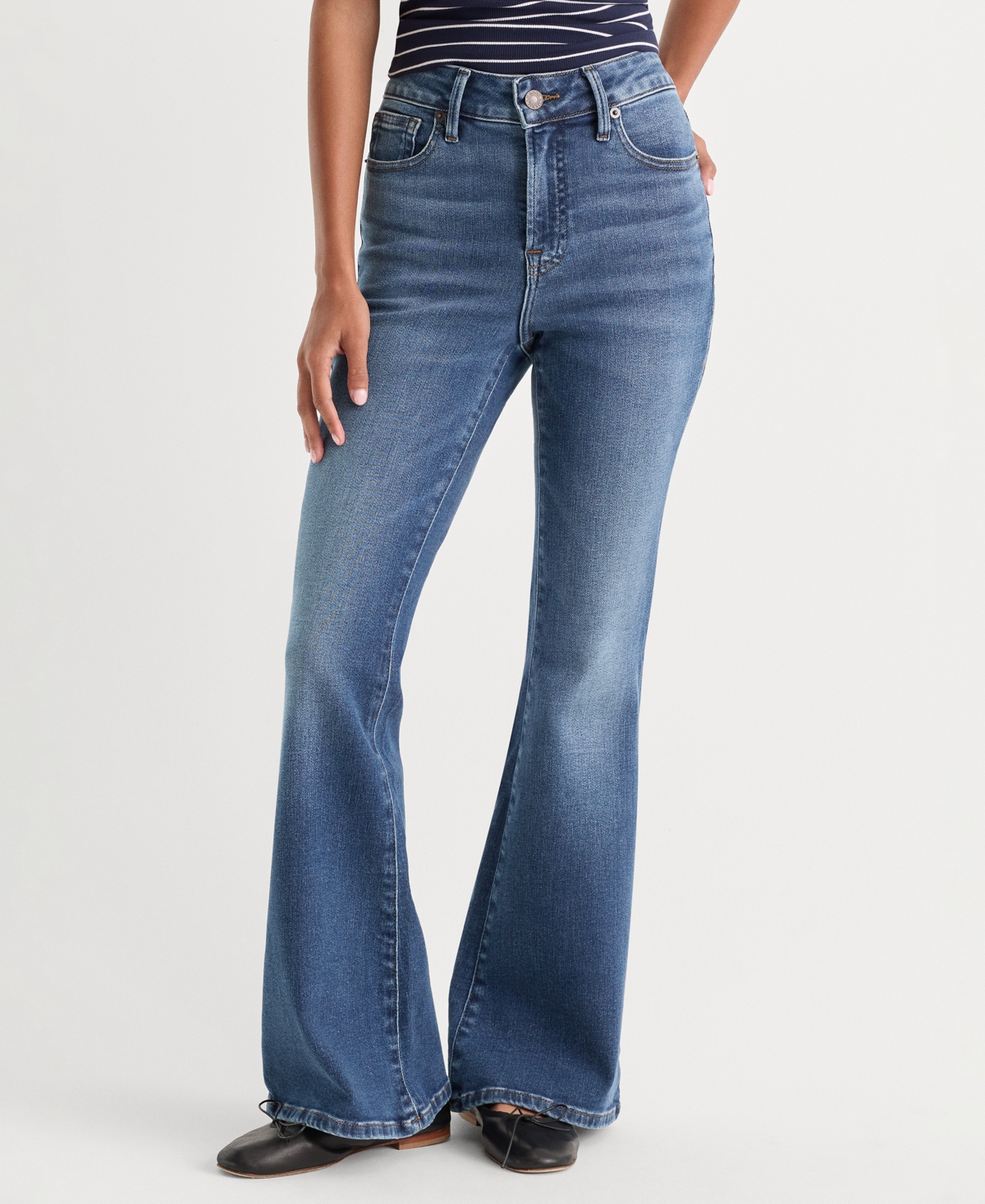 Click here for Good American Womens Soft Tech Good Flare Jeans -... prices