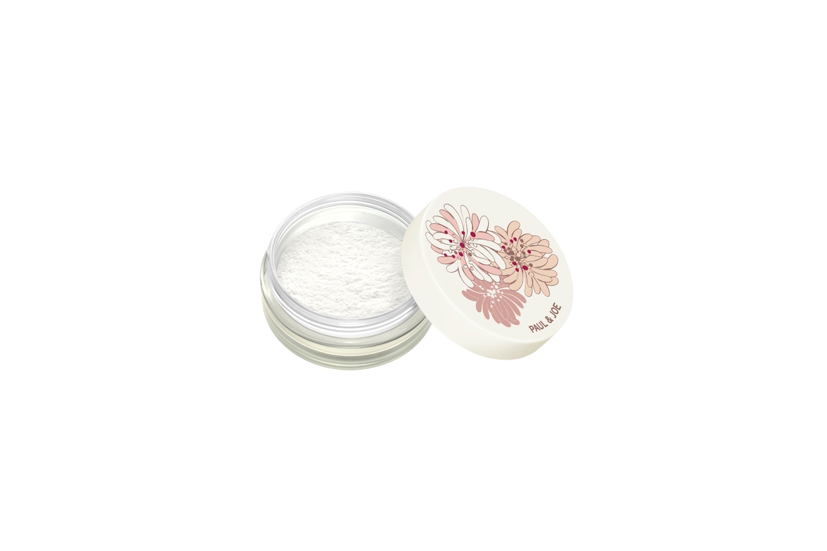 Click here for Paul & Joe Long Lasting Loose Powder - White prices