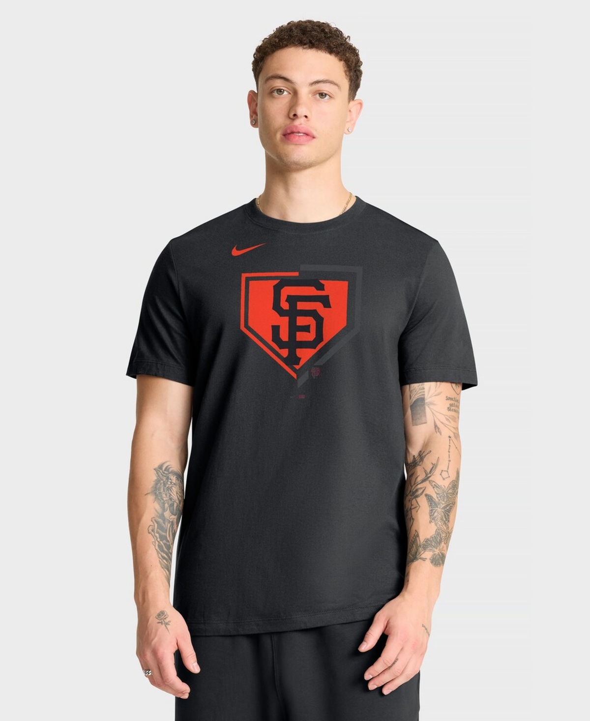 Click here for Nike Mens Black San Francisco Giants Icon T-Shirt... prices