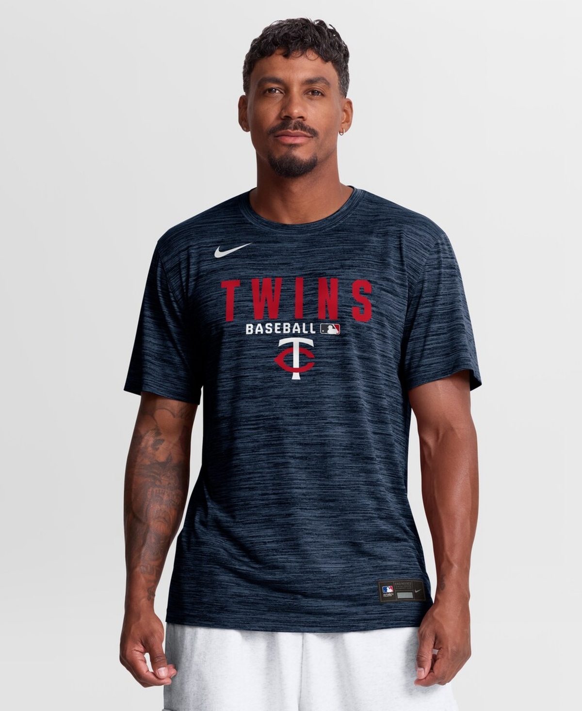 Click here for Nike Mens Navy Minnesota Twins Authentic Collectio... prices