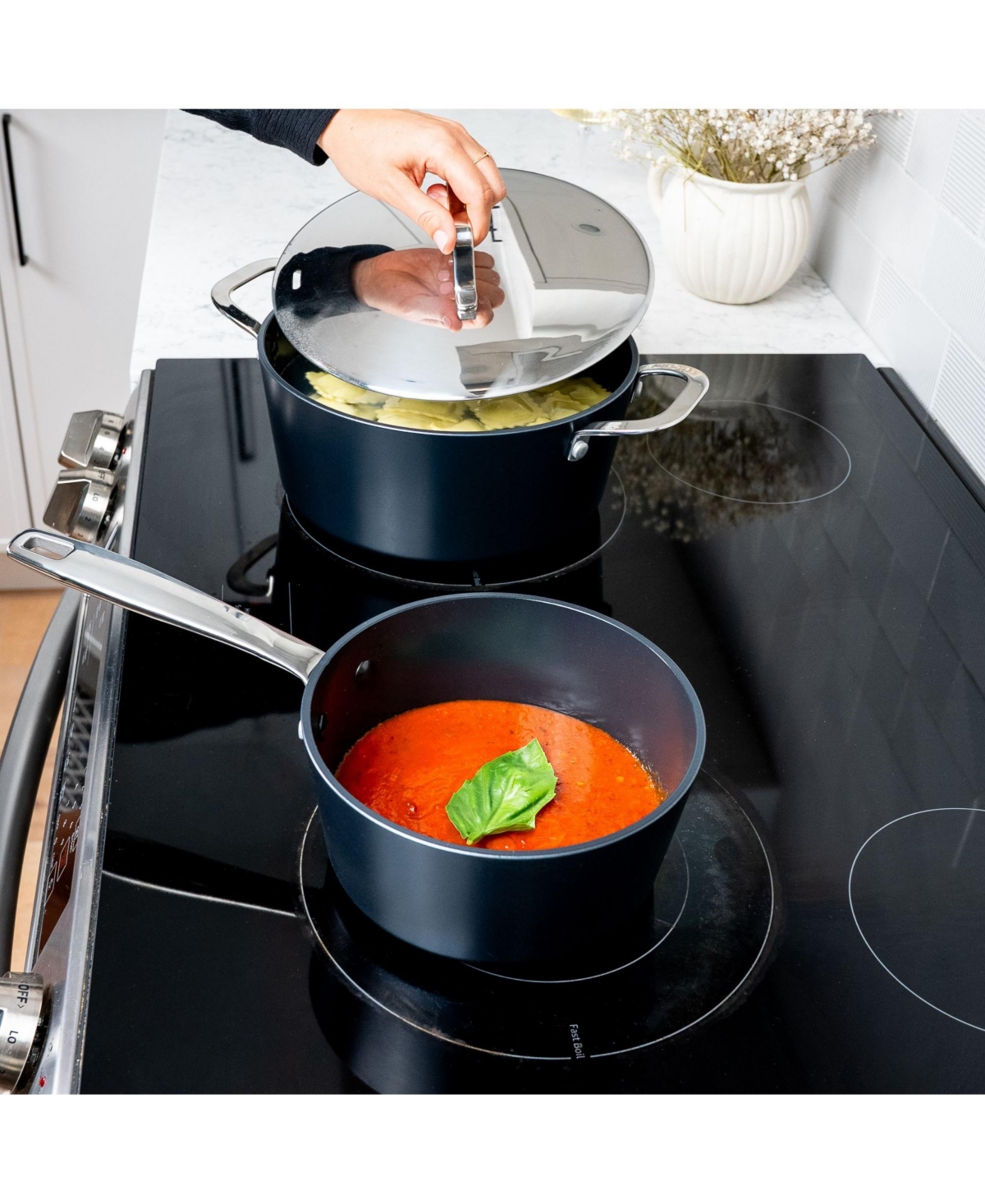 Click here for Alva Maestro 2 Qt Nonstick Saucepan - Black prices