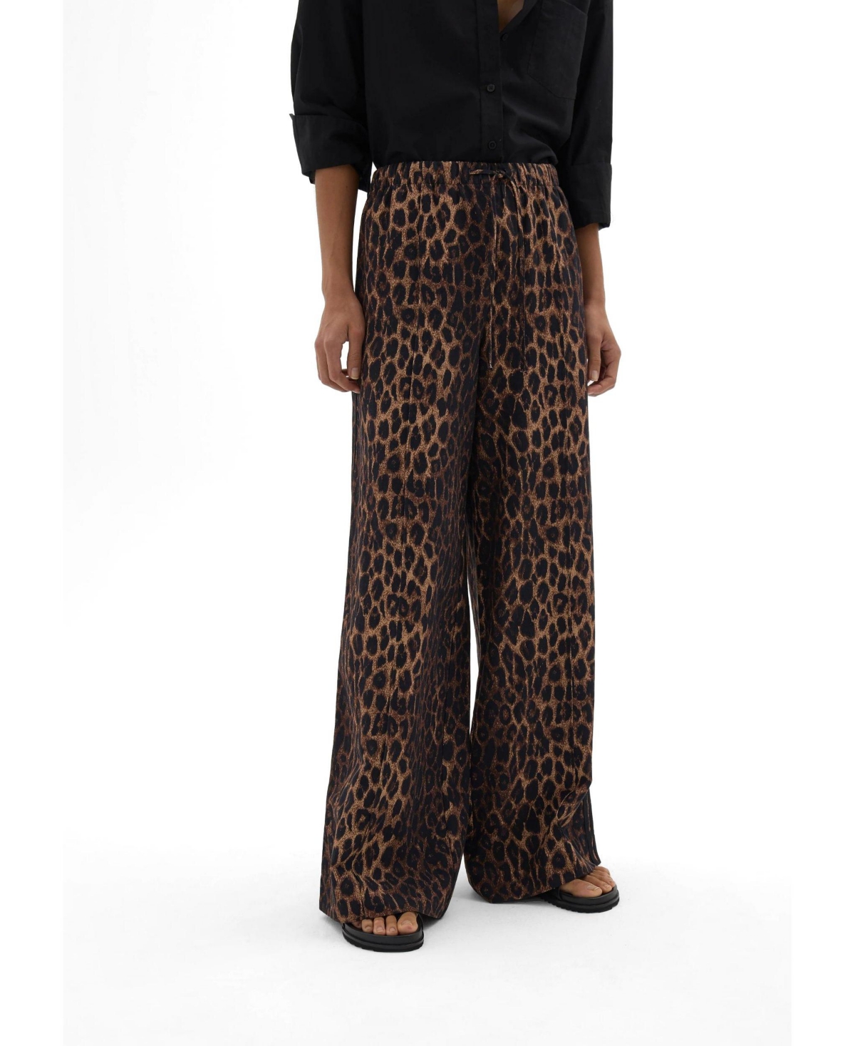 Click here for Hush Womens Petunia Linen Blend Leopard Trouser -... prices