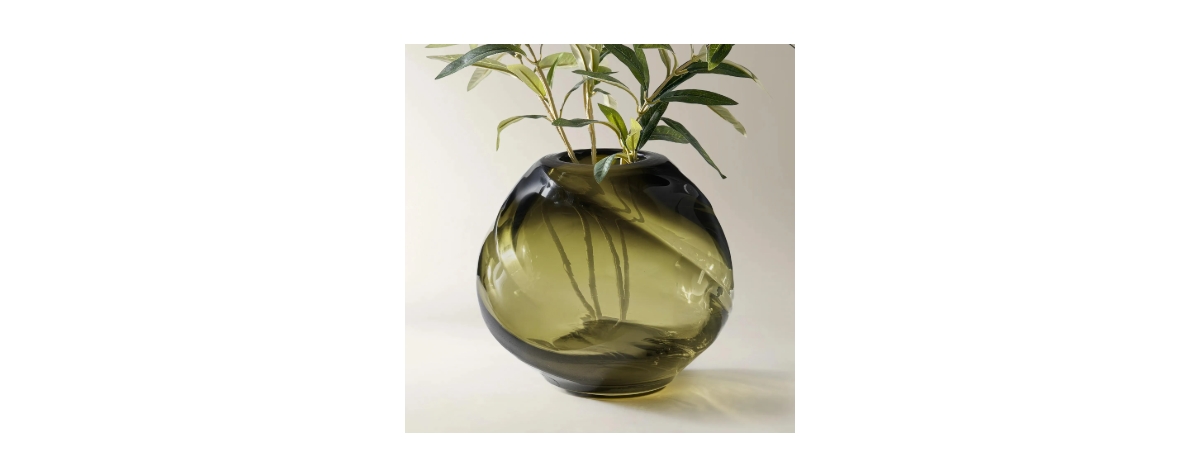 Click here for Z Gallerie Dylan Glass Vase - Green prices