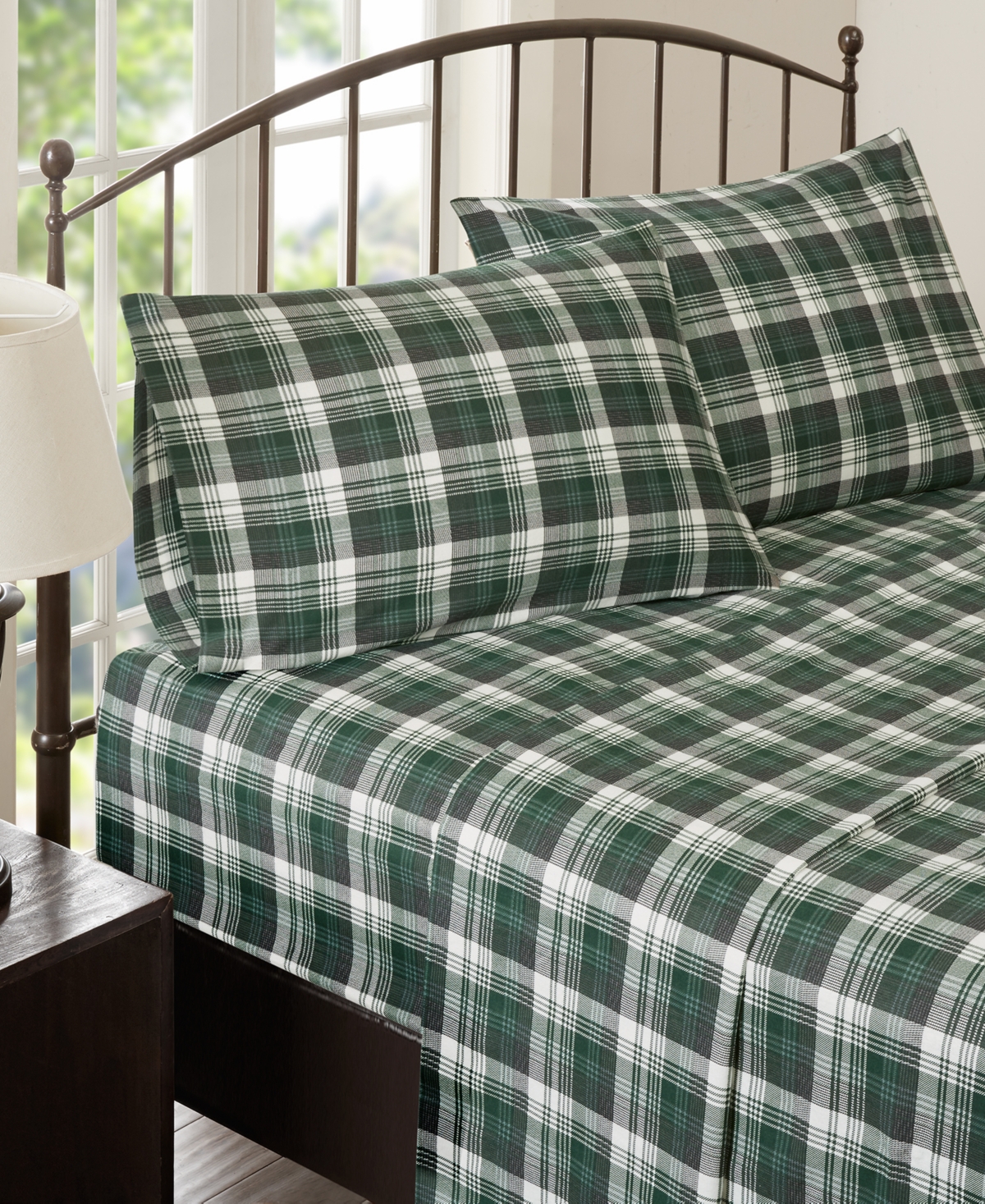 Click here for Woolrich Printed Flannel 4-Pc. Sheet Set  Queen -... prices