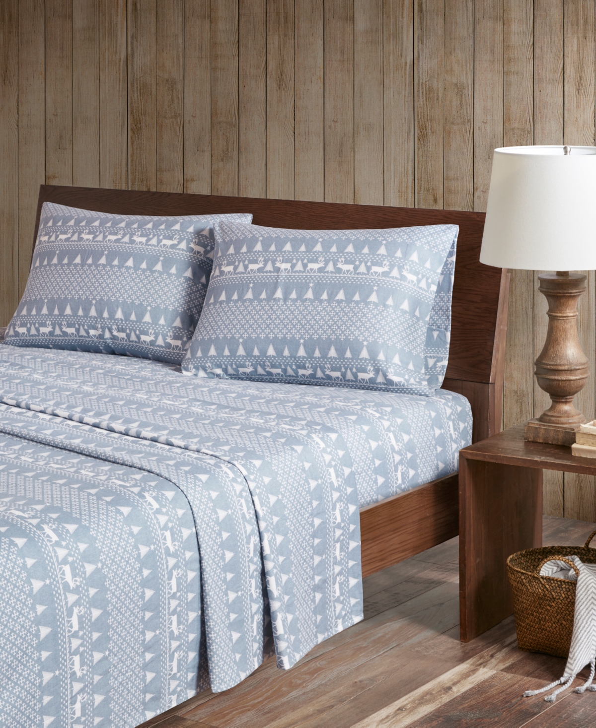 Click here for Woolrich Printed Flannel 4-Pc. Sheet Set  Californ... prices