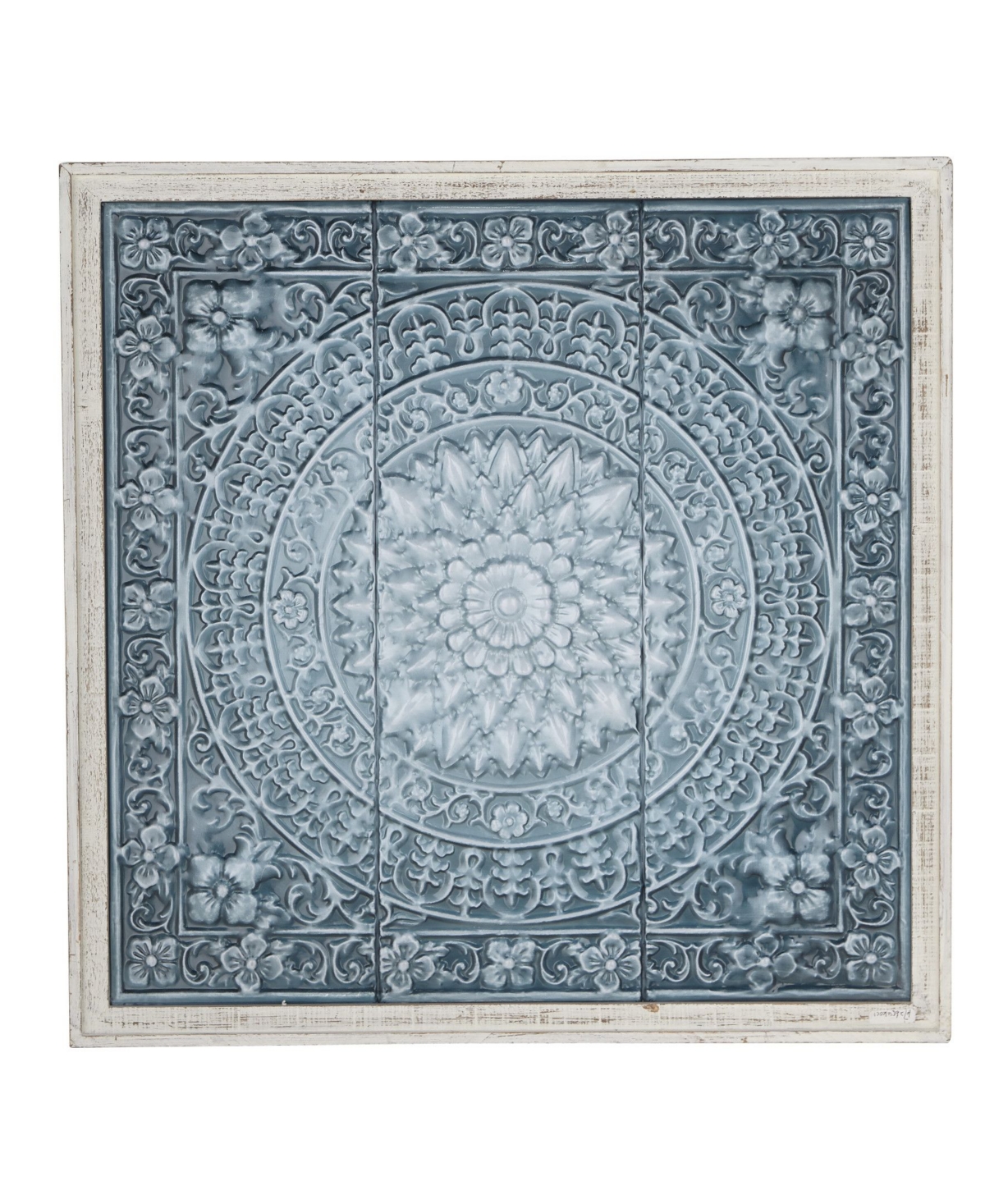 Click here for Rosemary Lane Iron Farmhouse Wall Decor - Blue prices