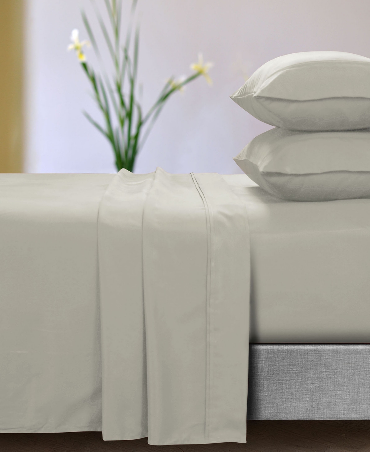 Click here for Tribeca Living Microfiber Deep Pocket 4 Piece Shee... prices