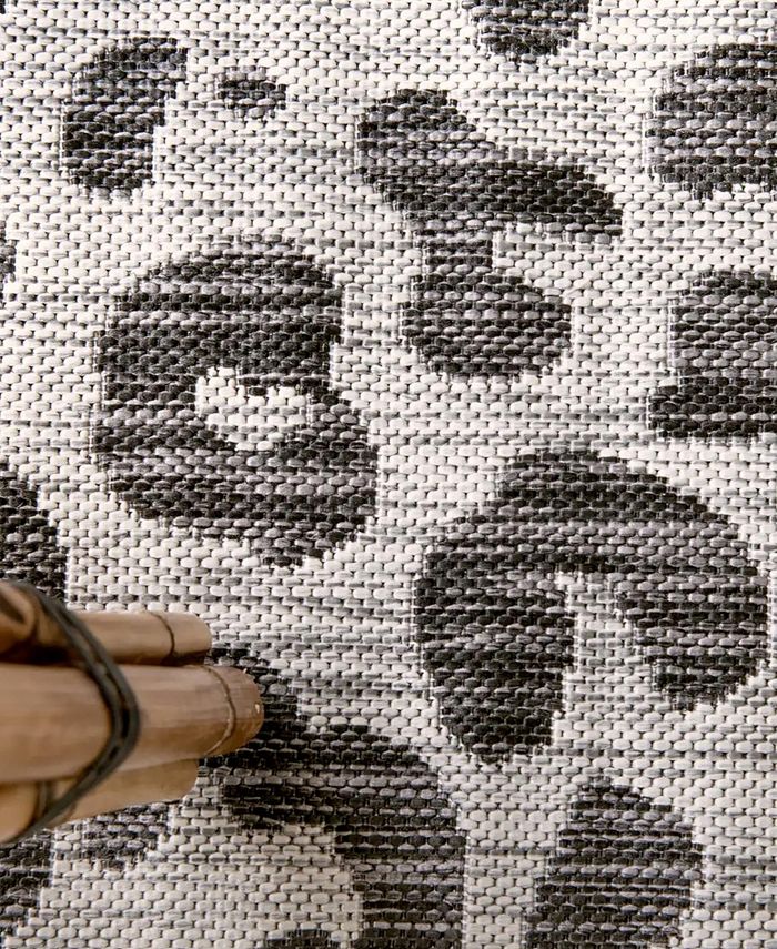 Bayshore Home Outdoor Pashio Safari II Leopard 7' x 10' Area Rug - Macy's