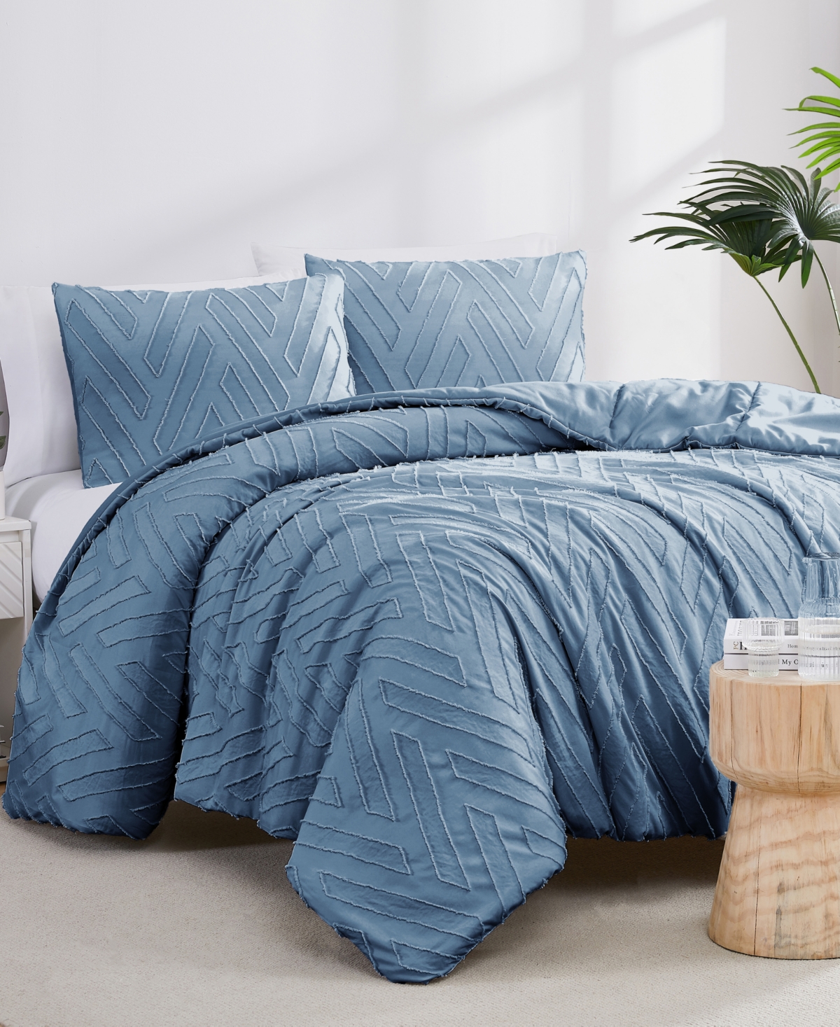 Click here for Southshore Fine Linens Chevron Clipped 3-Pc. Jacqu... prices