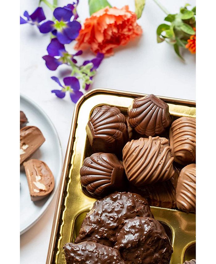 Bonnie & Pop Christmas Gift Basket- Holiday Chocolate Gift Basket- 2 ...