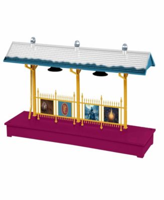 Lionel the Polar Express Station Platform - Macy's