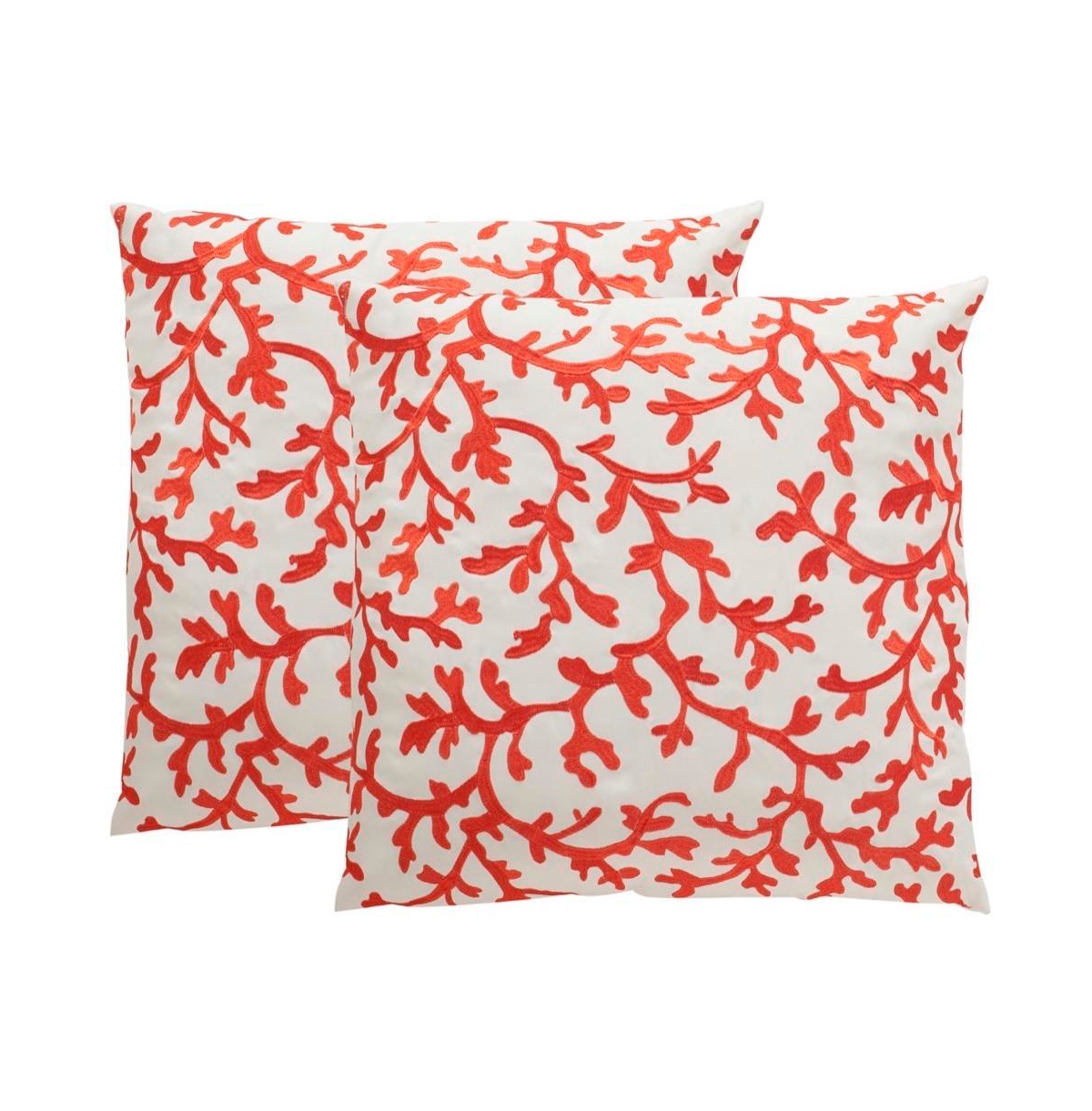 Click here for Safavieh Indoor/Outdoor Coral All Over 20 x 20 Pil... prices