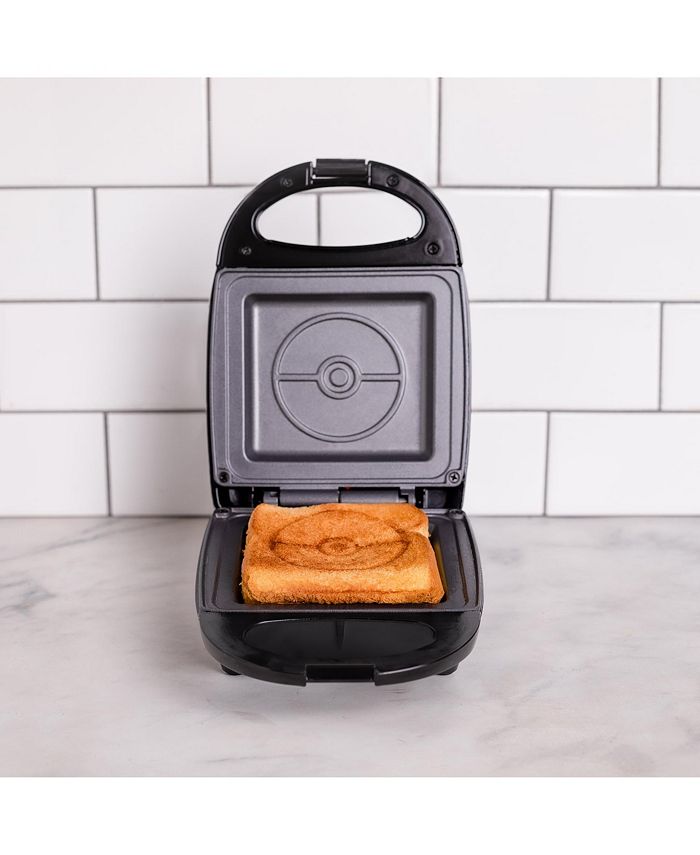 Uncanny Brands Pokemon Poke Ball Single Sandwich Maker - Pokemon ...