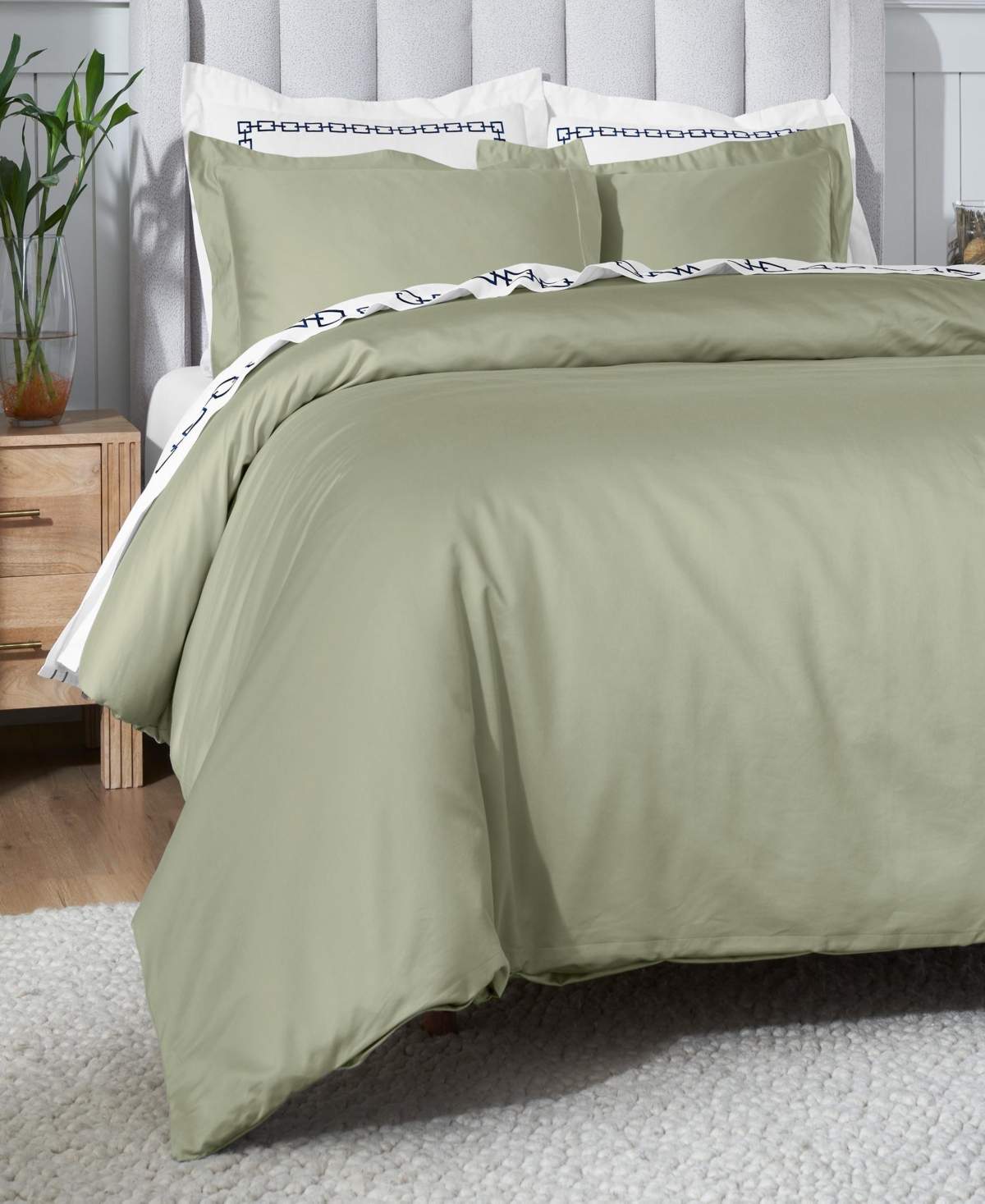 Click here for Superior 650-tc Egyptian Cotton Solid Luxury Duvet... prices