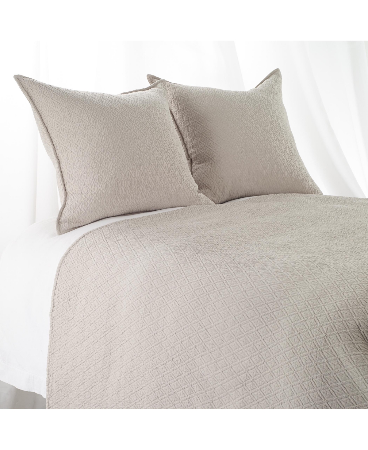 Click here for Ihi Home Indi Matelasse  King Coverlet  White - Li... prices
